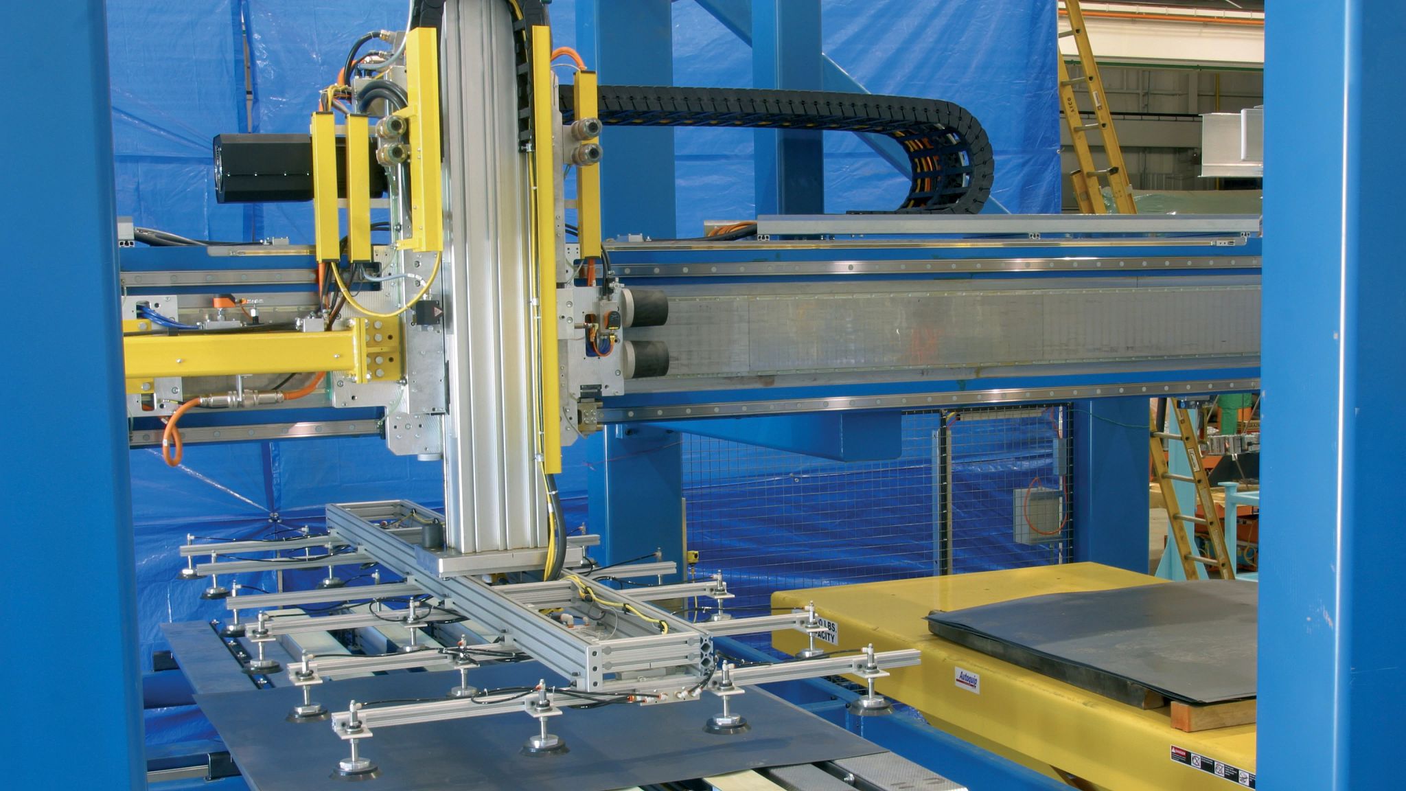 用于冲压厂送料系统的拖链电缆 – 易格斯官网